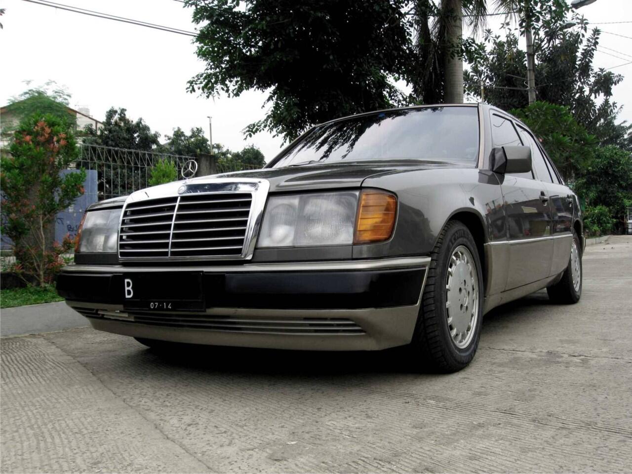 Terjual Mercedes Benz E Class : Mercy Boxer W124 230E 1991 | KASKUS