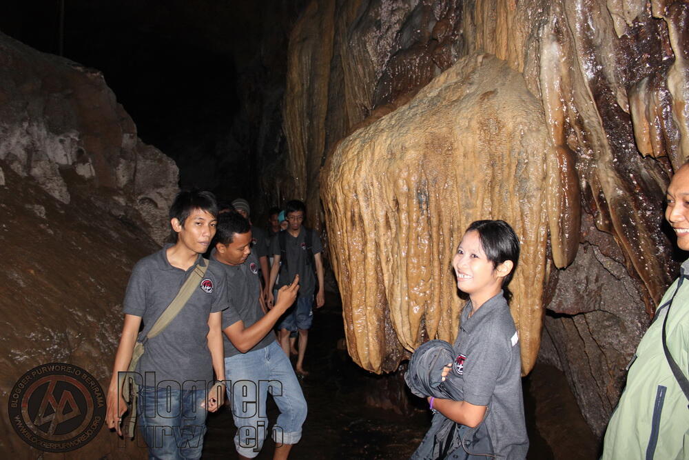 Goa Seplawan dan Sejarah Penemuan Arca Emas | KASKUS