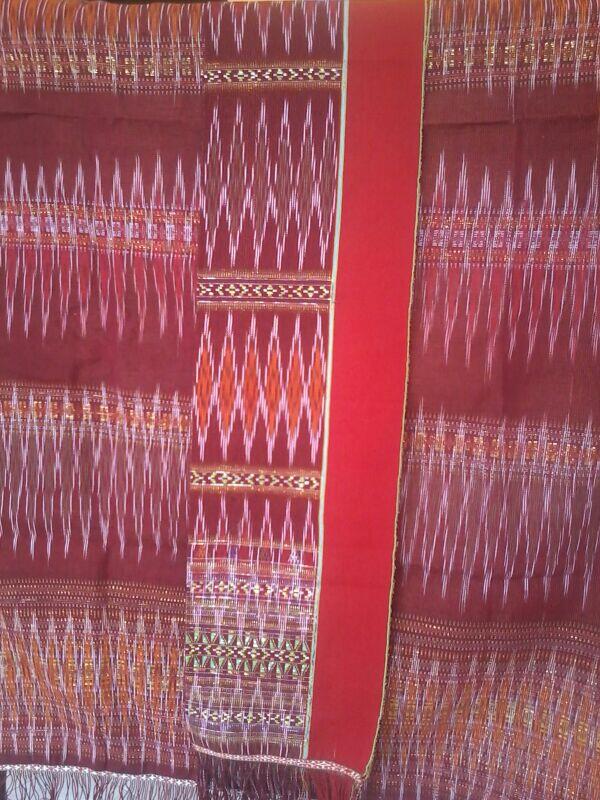 Jatiwaringin: Jual Cepat dan Murah Kain Ulos/Hiou asli Rp. 50.000 ...