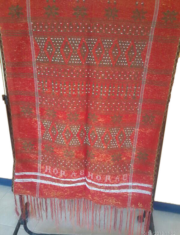Jatiwaringin: Jual Cepat dan Murah Kain Ulos/Hiou asli Rp. 50.000 ...