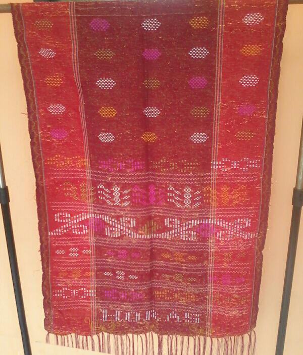 Jatiwaringin: Jual Cepat dan Murah Kain Ulos/Hiou asli Rp. 50.000 ...