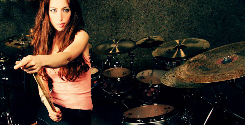 Update foto cover drummer "Meytal Cohen" (agak BB) | KASKUS