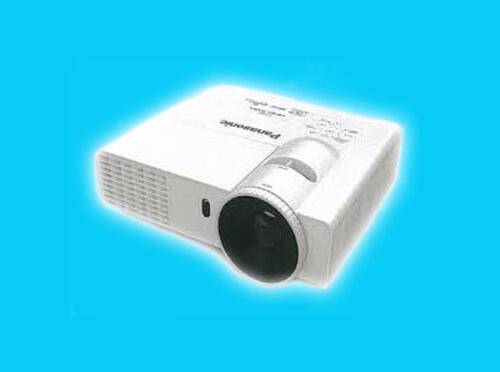 Terjual JUAL PROJECTOR / PROYEKTOR PORTABLE UNTUK MEETING DAN SCHOOL ...
