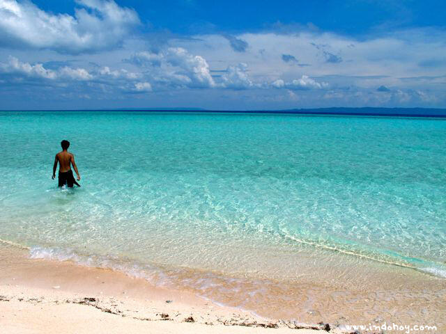 5 Pantai Tersembunyi Paling Indah di Indonesia | KASKUS