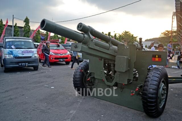 Meriam 76 mm Guntur Naga Geni dan Team Barongsai | KASKUS