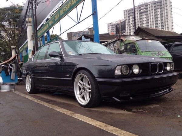 Terjual WTS Velg BMW M-Parallel style 37 18" barang istimewa! | KASKUS
