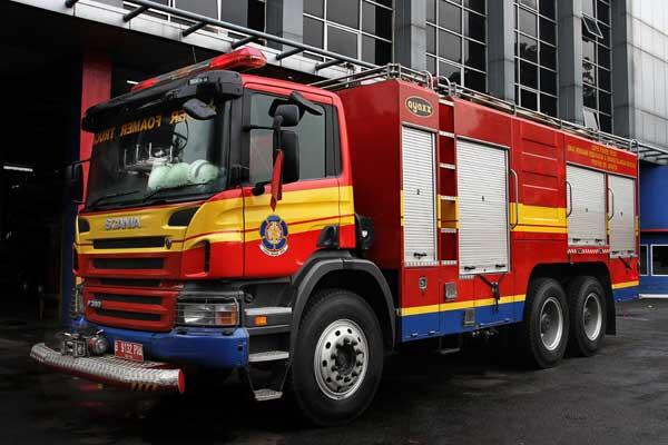 Begini Mobil-Mobil Pemadam Kebakaran Yang Dipakai Bertugas di Indonesia ...