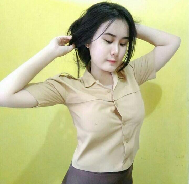 Pegang Pipi dan Cium Jidat Siswinya, Kepala SMA Dilaporkan ke Polisi | KASKUS