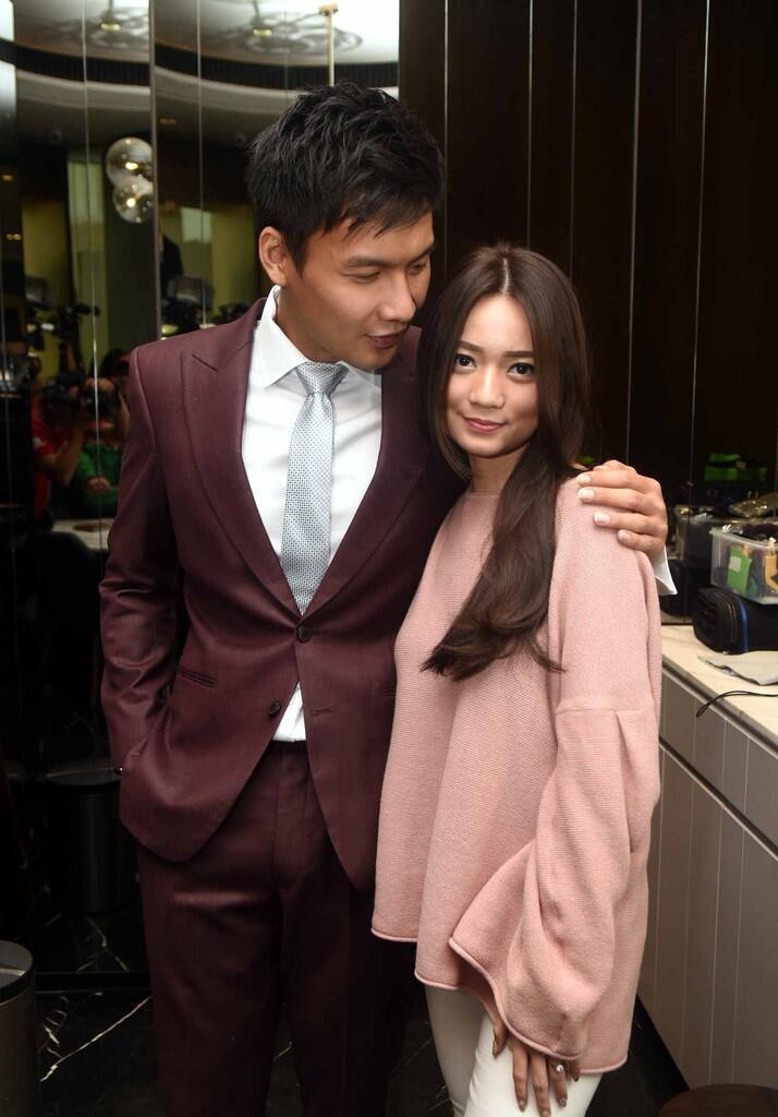 Stella Cornelia Temani Fandy Chow Fitting Baju | KASKUS