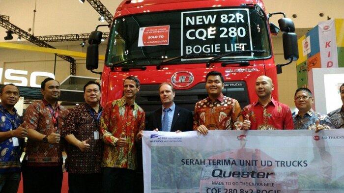 UD Trucks Serahkan Truk Quester 8x2R ke Pembeli Pertama, PT Alamui Logistics | KASKUS