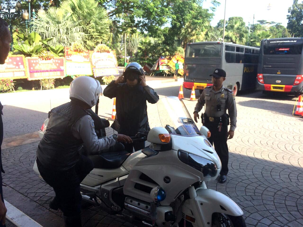 Anies Ngantor Naik Motor Dishub | KASKUS