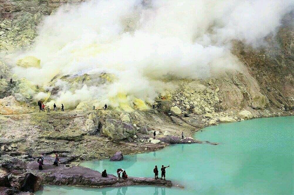 Keindahan Blue Fire Kawah Ijen Wonderful Indonesia | KASKUS