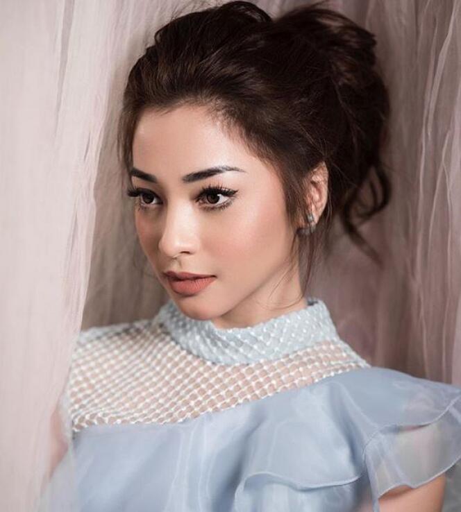 5 Artis Cantik yang Punya Mata Indah, Awas Terhipnotis! | KASKUS