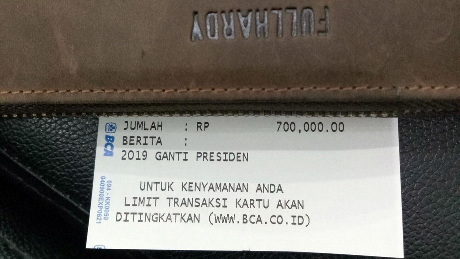 Netizen Heboh Temukan Tulisan #2019GantiPresiden di Struk Transfer BCA ...