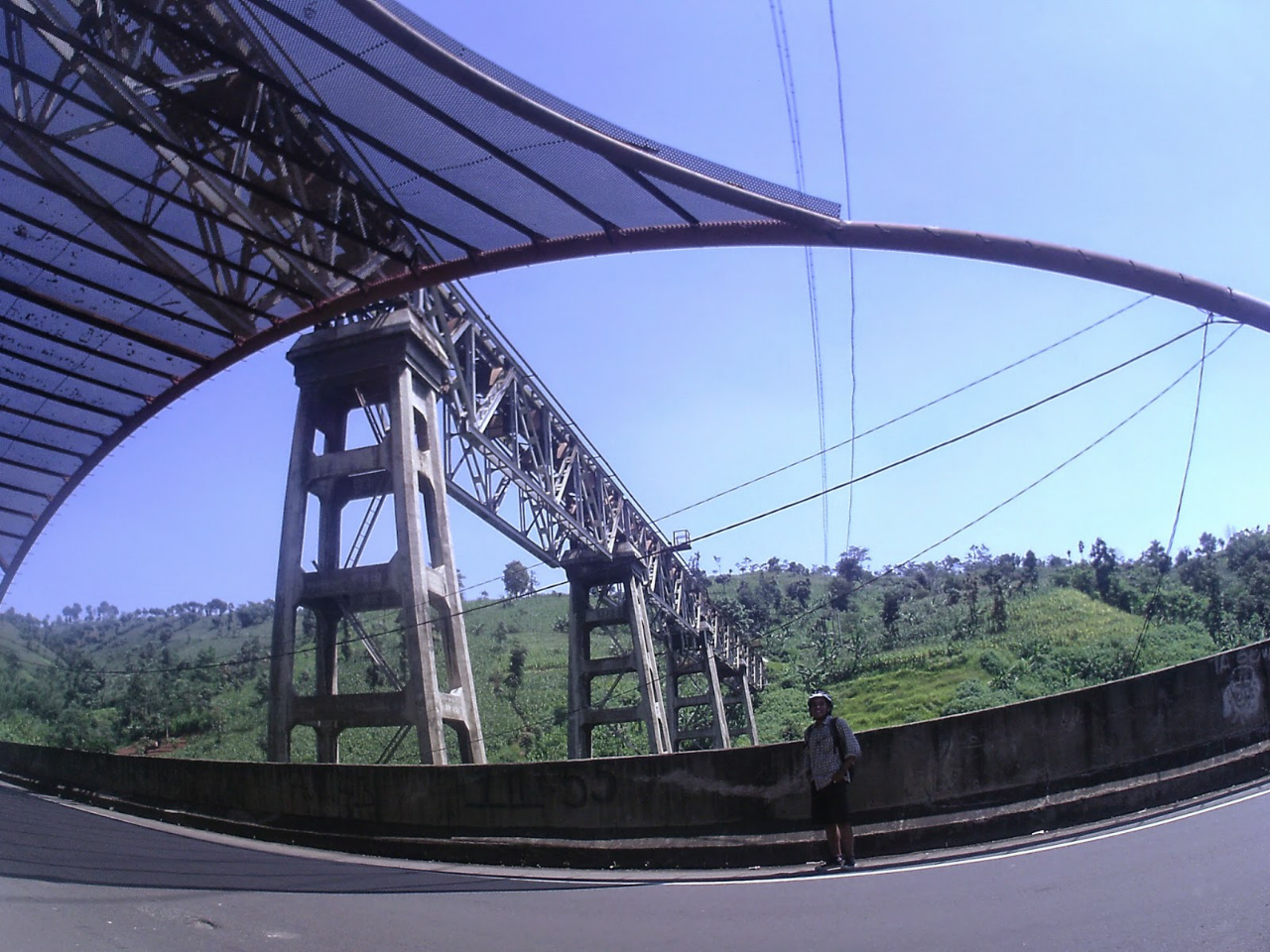 5 Jalan Dengan Pemandangan yang Keren di Indonesia | KASKUS