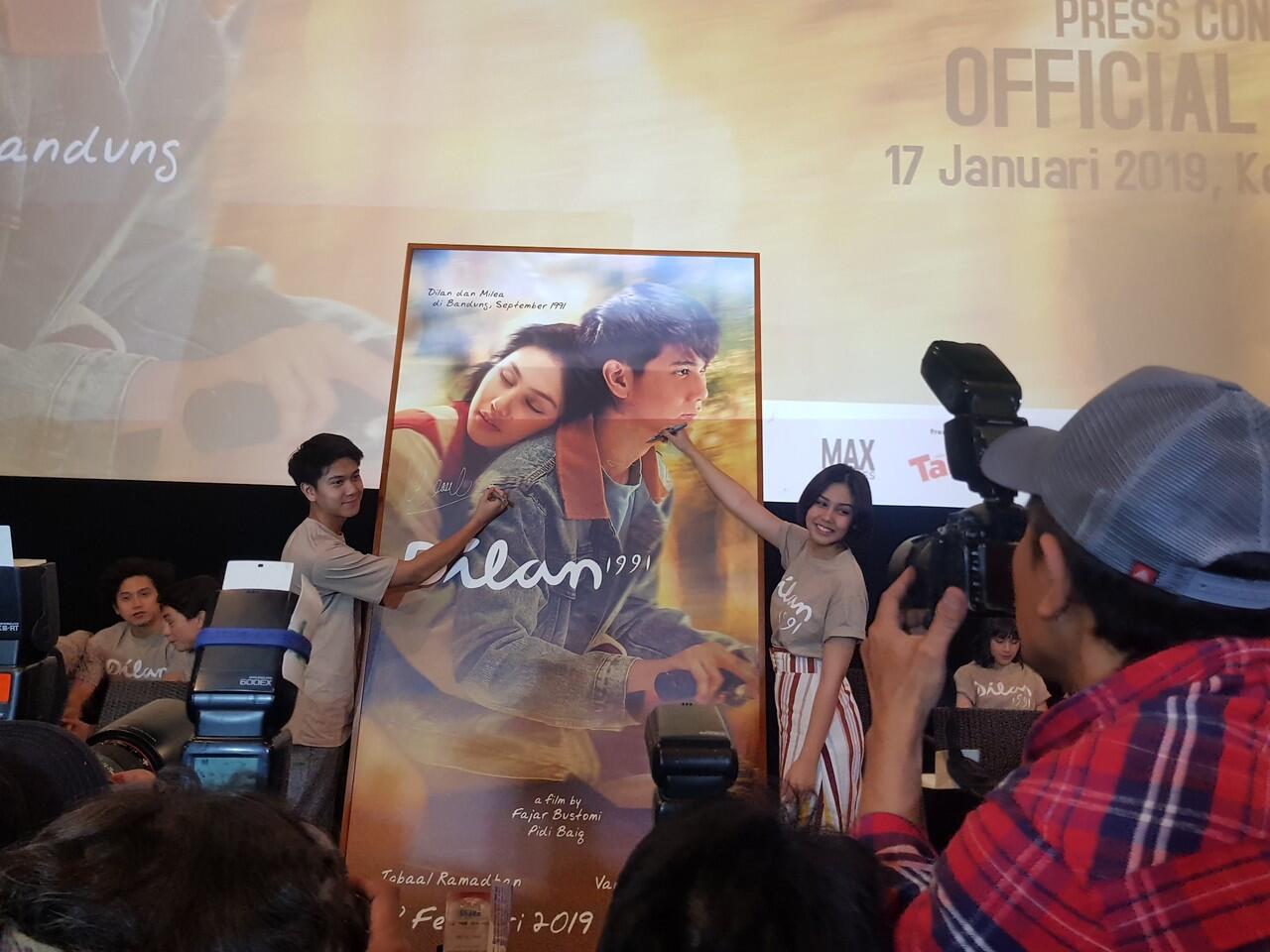 Trailer Dilan 1991 Tawarkan Konflik dalam Asmara Dilan dan Milea | KASKUS