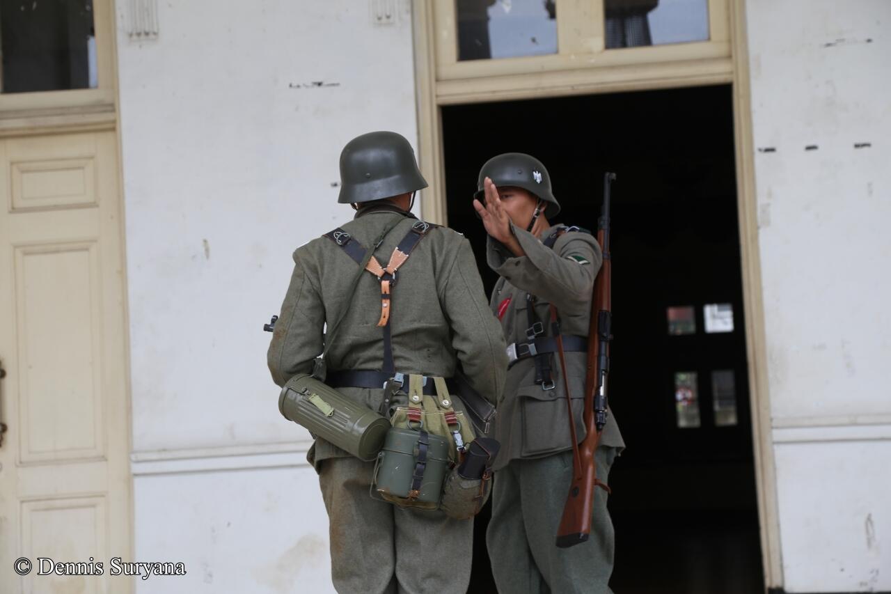 Seragam, Peralatan, dan Perlengkapan Perang Tentara Nazi Jerman era ...
