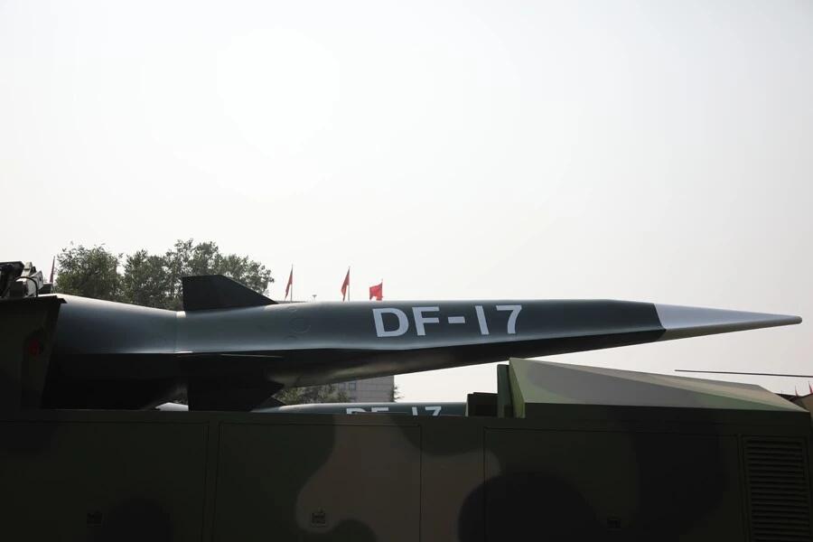 DF-17 ballistic missile makes debut at National Day parade | KASKUS