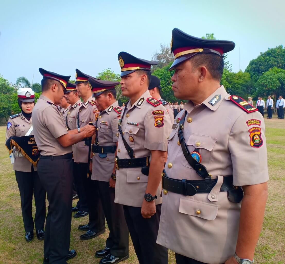 Kapolres Banyuasin Pimpin Sertijab Pejabat Utama dan Tiga Kapolsek | KASKUS Kapolres Banyuasin Pimpin Sertijab Pejabat Utama dan Tiga Kapolsek | KASKUS