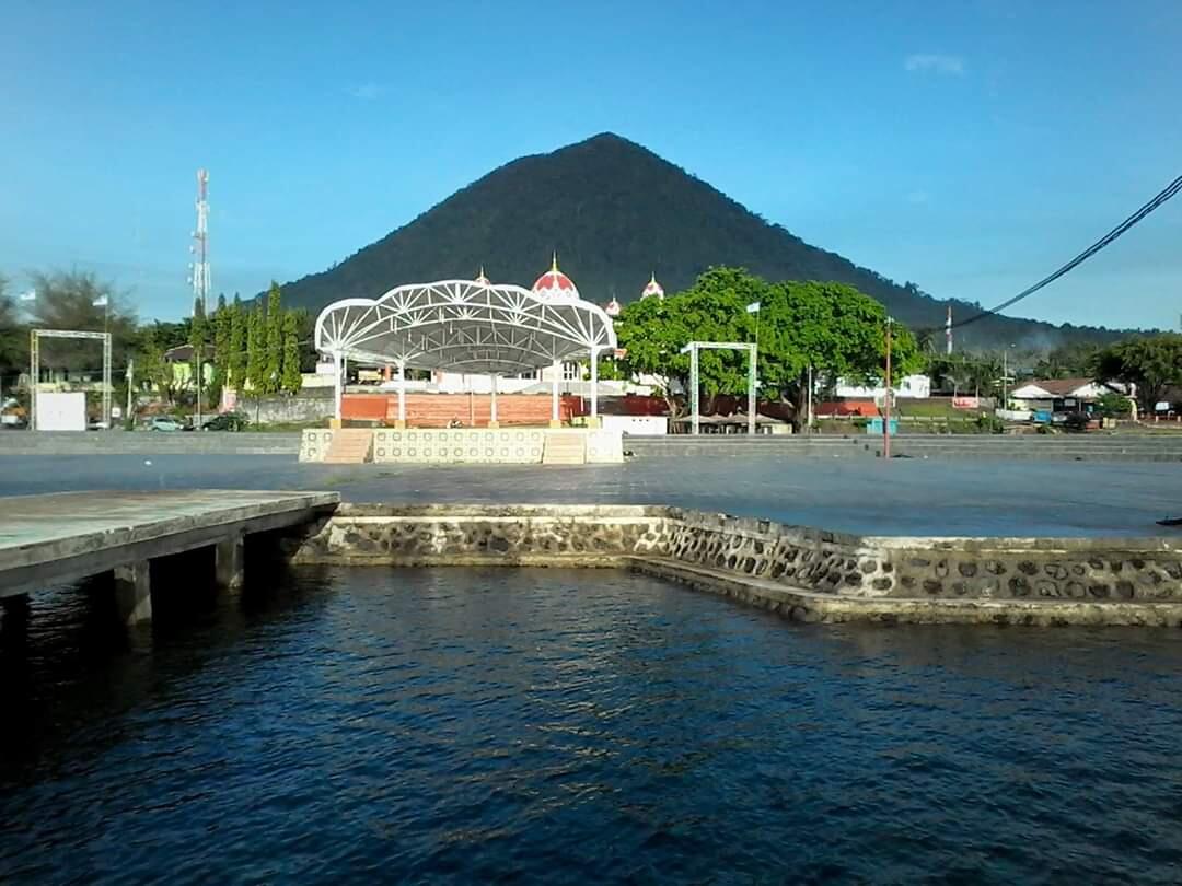 Yuk Mengenal Maluku Utara,dari batu bacan sampai dengan goyang tobelo ...