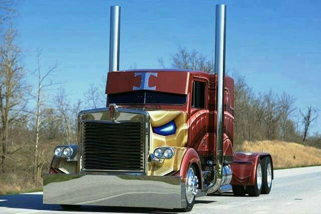 Mengenal Peterbilt, Truk yang Jadi Wujud Perubahan Optimus Prime di ...