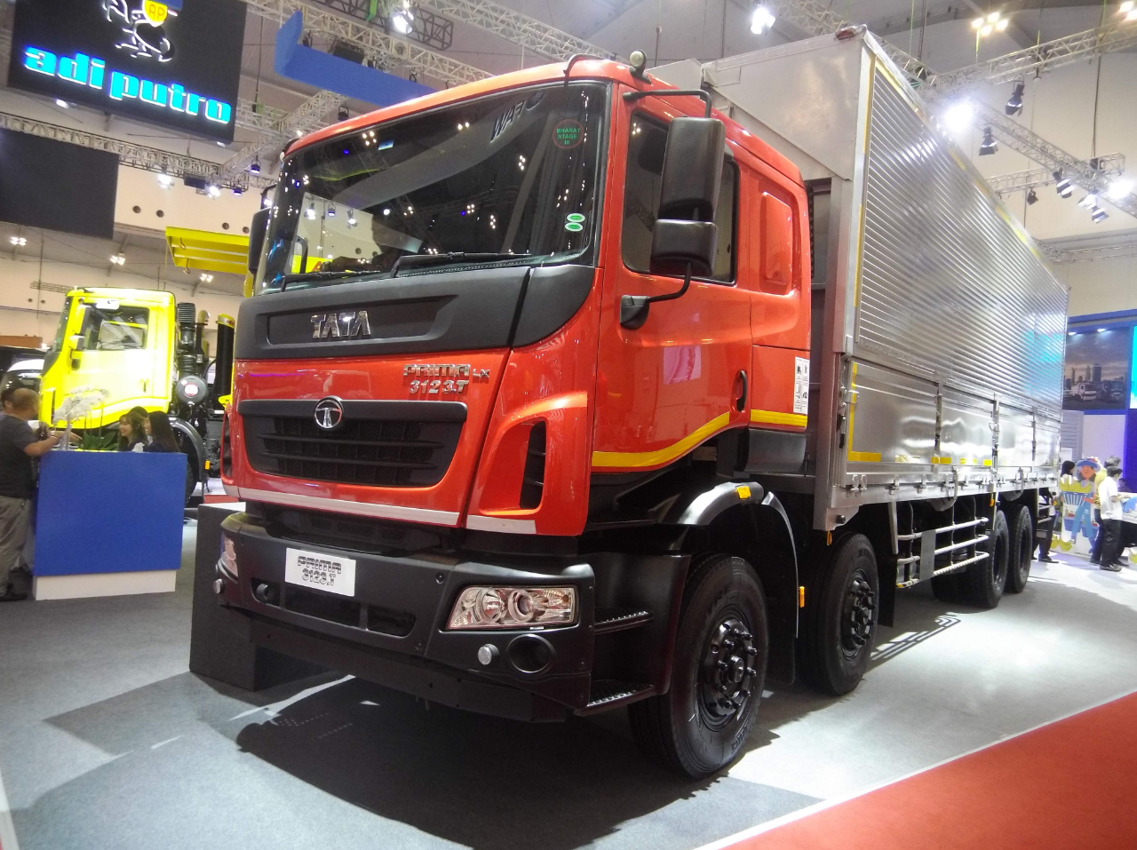 Tata LPTA 715, Truk 'Made In India' yang Dipakai Tim SAR Korps Brimob ...
