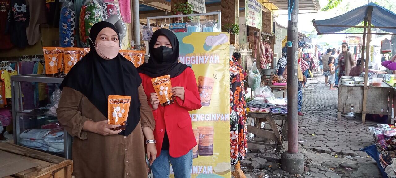 Cara Mahasiswa KKN UNTAG Surabaya Mengembangkan Keterampilan Usaha UMKM Rengginang | KASKUS