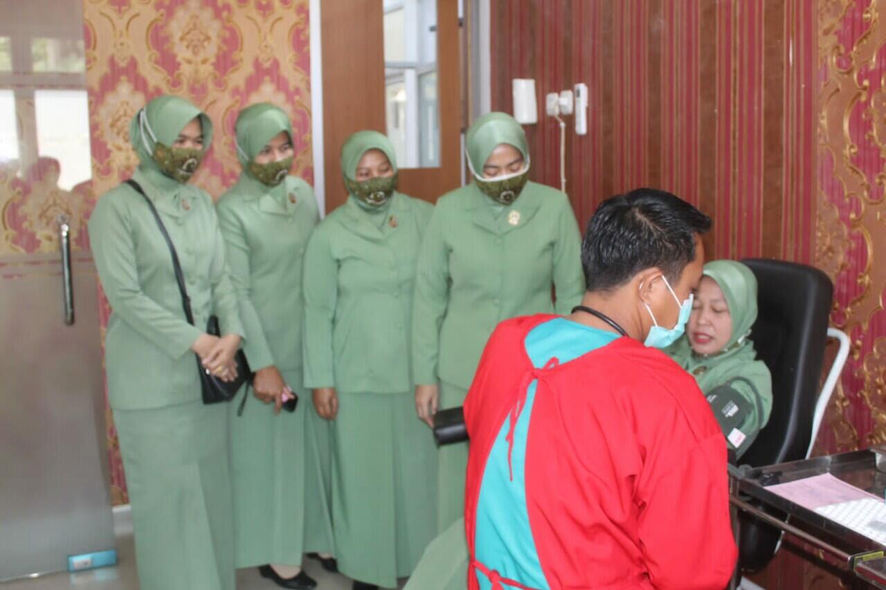 DONOR DARAH ANGGOTA PERSIT KCK CABANG LIII DIM O430 DALAM RANGKA HUT PERSIT KE 76 | KASKUS