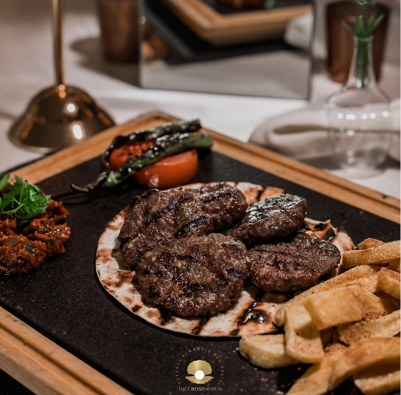 İNCİ BOSPHORUS-Restoran Terkenal di Istanbul | KASKUS