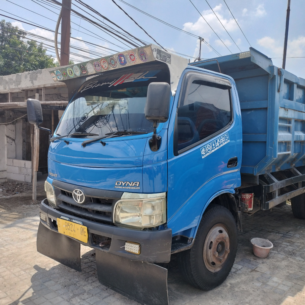 DUMP TRUK TOYOTA DYNA 130 HT INDEKS 8 ENGKEL (6 BAN) TAHUN 2017&2016 ...