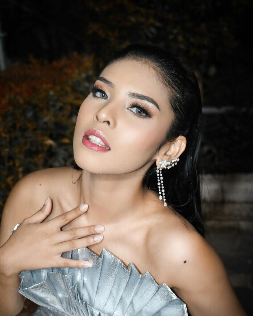 Foto Foto Rimar Callista Artis Cantik Asal Tangerang | KASKUS