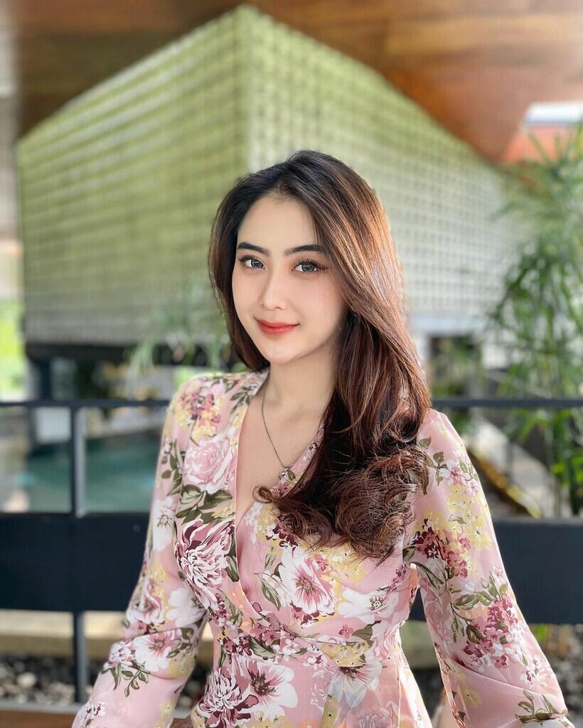 Wow Laviolaneta Nathasya Pamer Foto Hot di Instagram | KASKUS