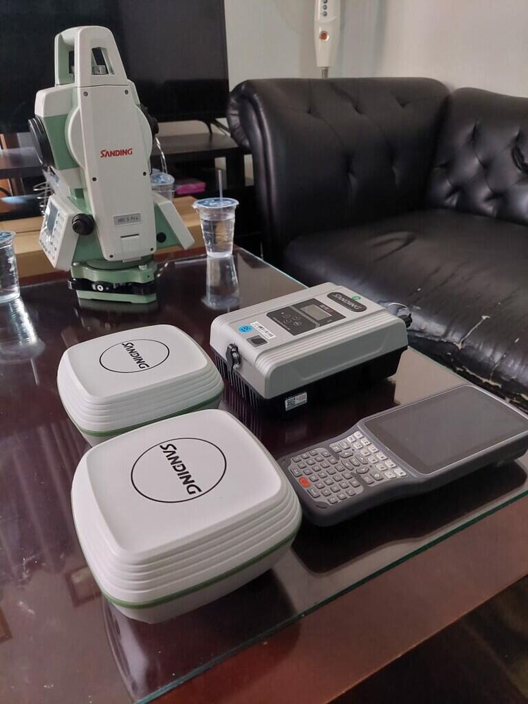 Jual GPS Geodetic Sanding T7 GNSS Receiver | KASKUS