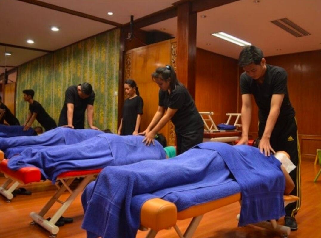 Olivia Pijat Panggilan Di Bandung 24 Jam Terapis Wanita | KASKUS