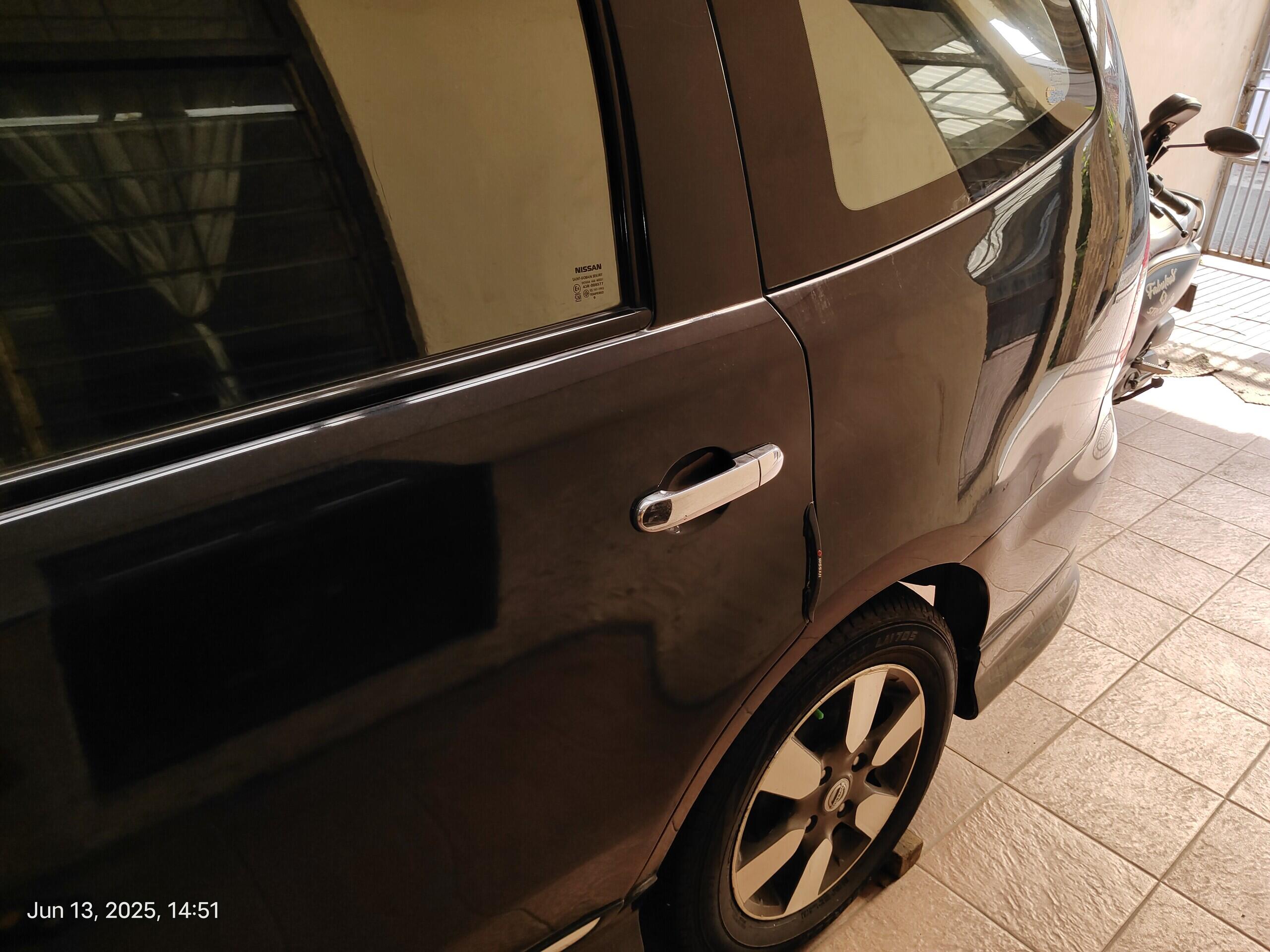 Dijual Nissan Grand Livina 1.8 MT | KASKUS