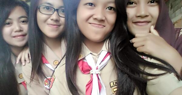 Tipe-Tipe Cewe di SMA/K | KASKUS