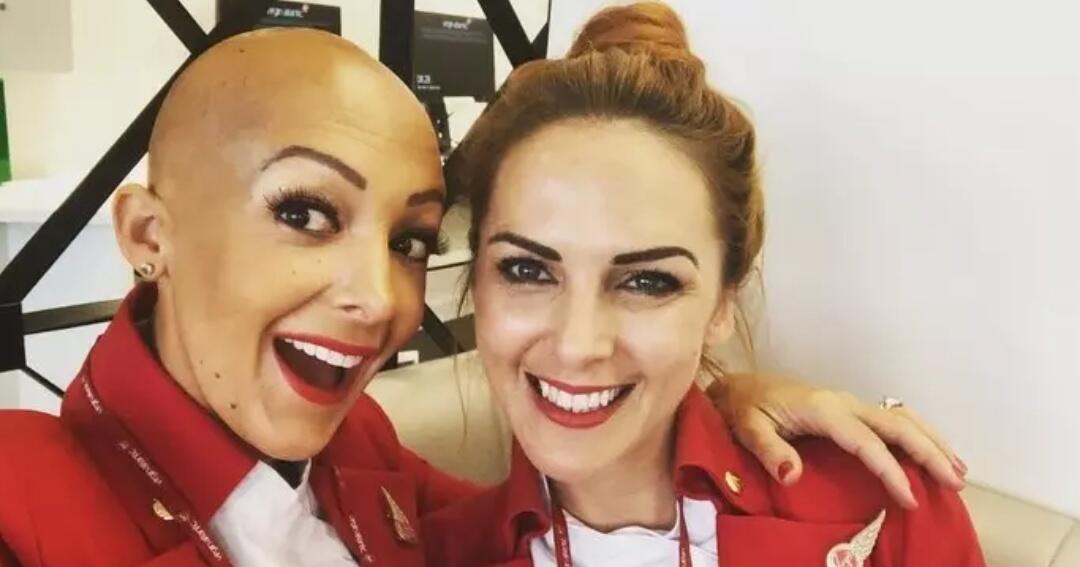 Pramugari Ga Selalu Tampil dengan Rambut Indah GanSis, Ada yang Botak ...