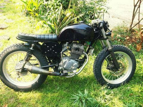 Honda Gl Pro 1600 độ Cafe Racer | Reviewmotors.co