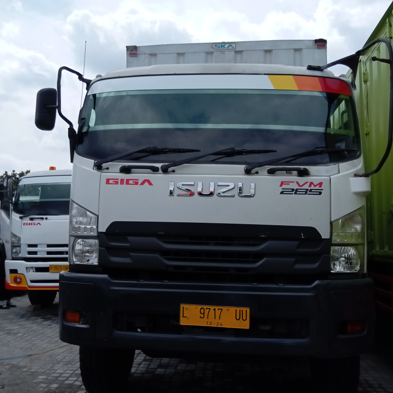 DIJUAL!FULBOX ISUZU GIGA FVM 34U HP TAHUN 2019 TRONTON 10BAN 6×2 | KASKUS